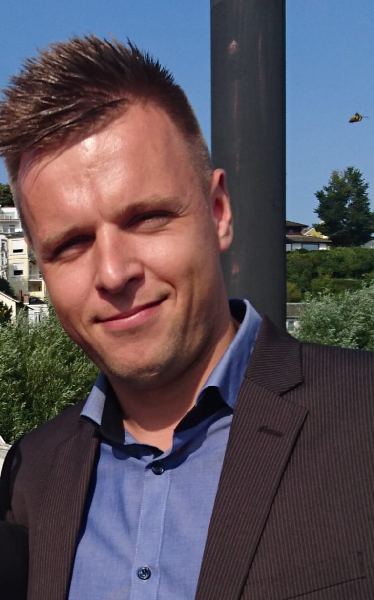 Ein neuer im Platzwartteam - Herzlich willkommen Alex - TSV Adendorf